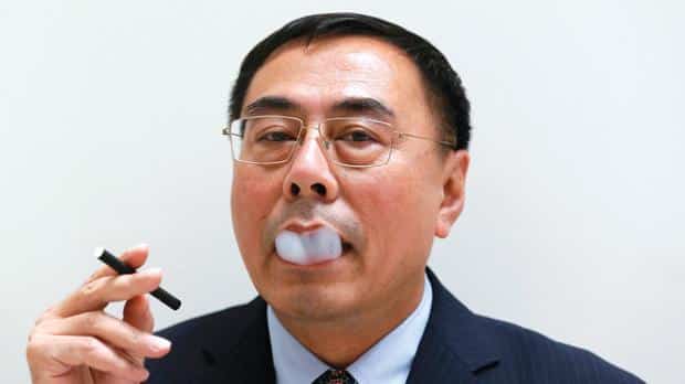 ประวัติ บุหรี่ไฟฟ้าเครื่องแรกของโลก - PodFlashman